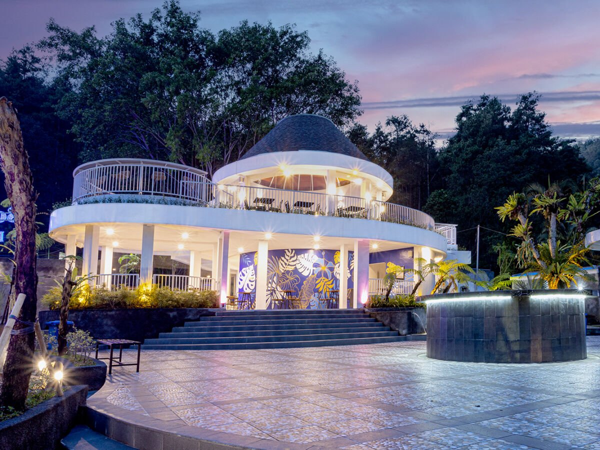 Cafe - Songgoriti Hot Springs