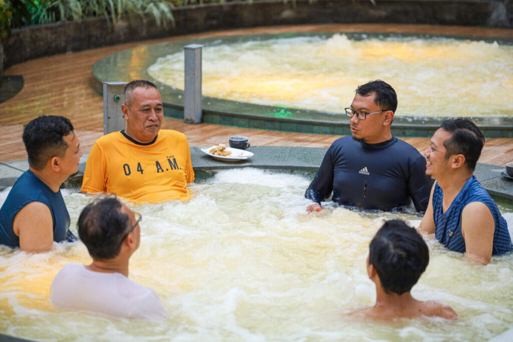5 Manfaat Mandi Air Hangat Belerang di Songgoriti Hot Springs